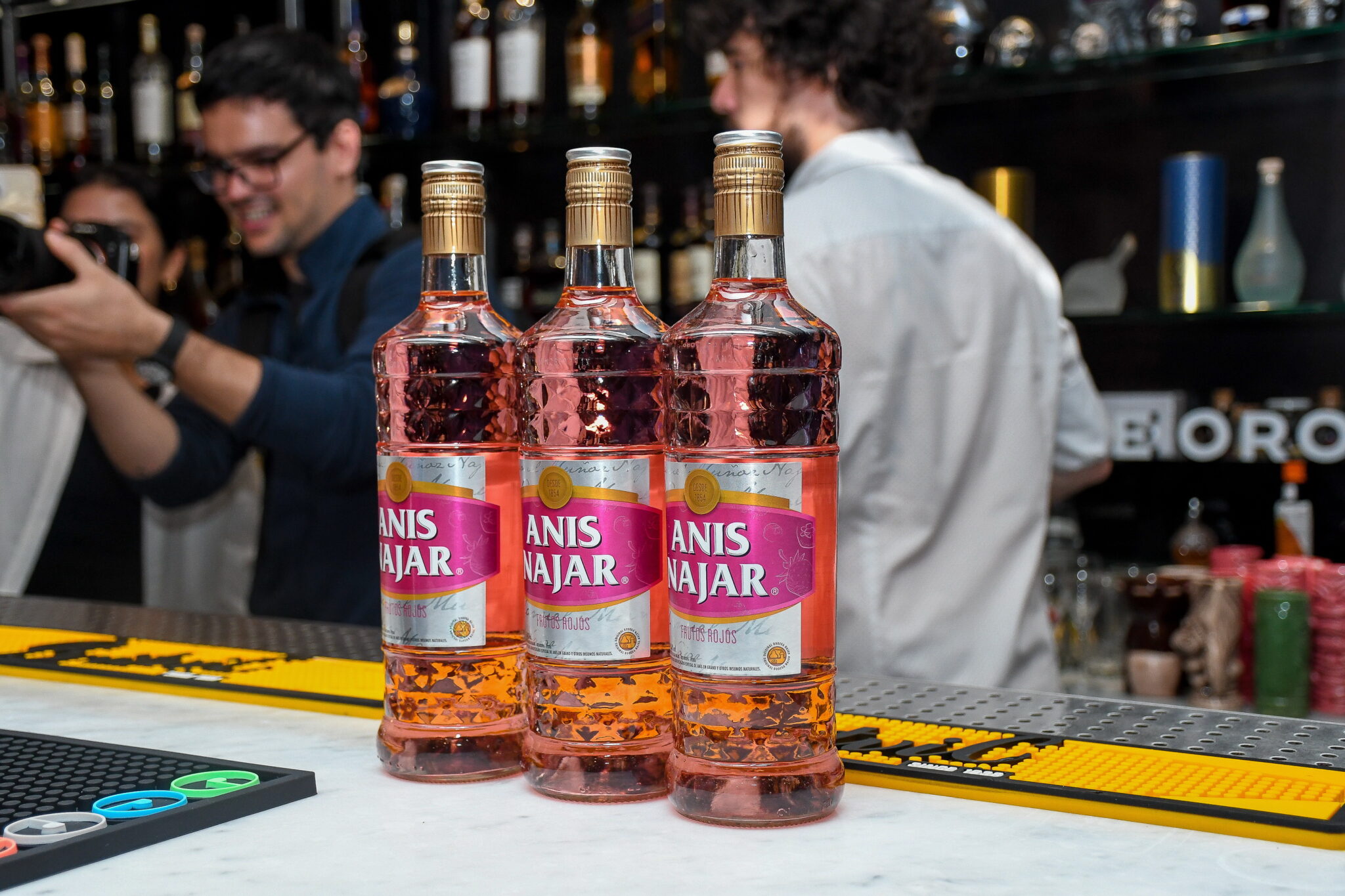 Bodega Nájar introduce Anís Nájar Frutos Rojos a su portafolio de ...