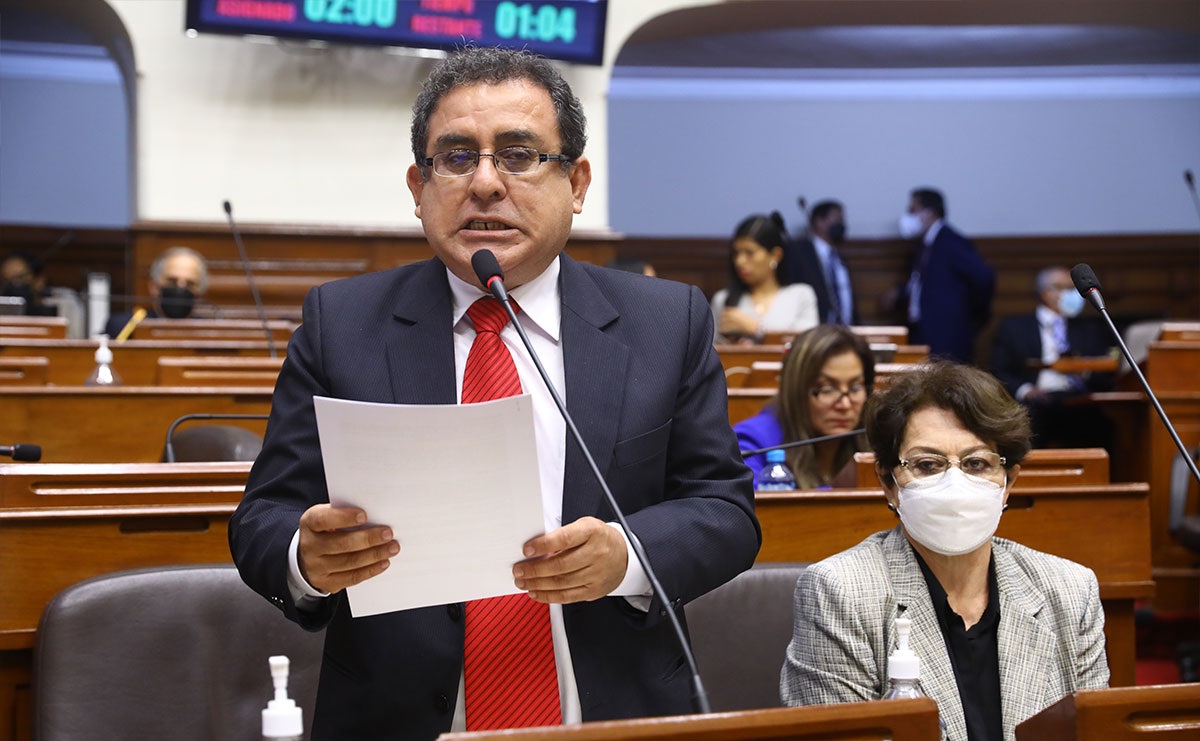 Poder Judicial impone 4 años de prisión suspendida al congresista Luis Picón Quedo - Caretas ...