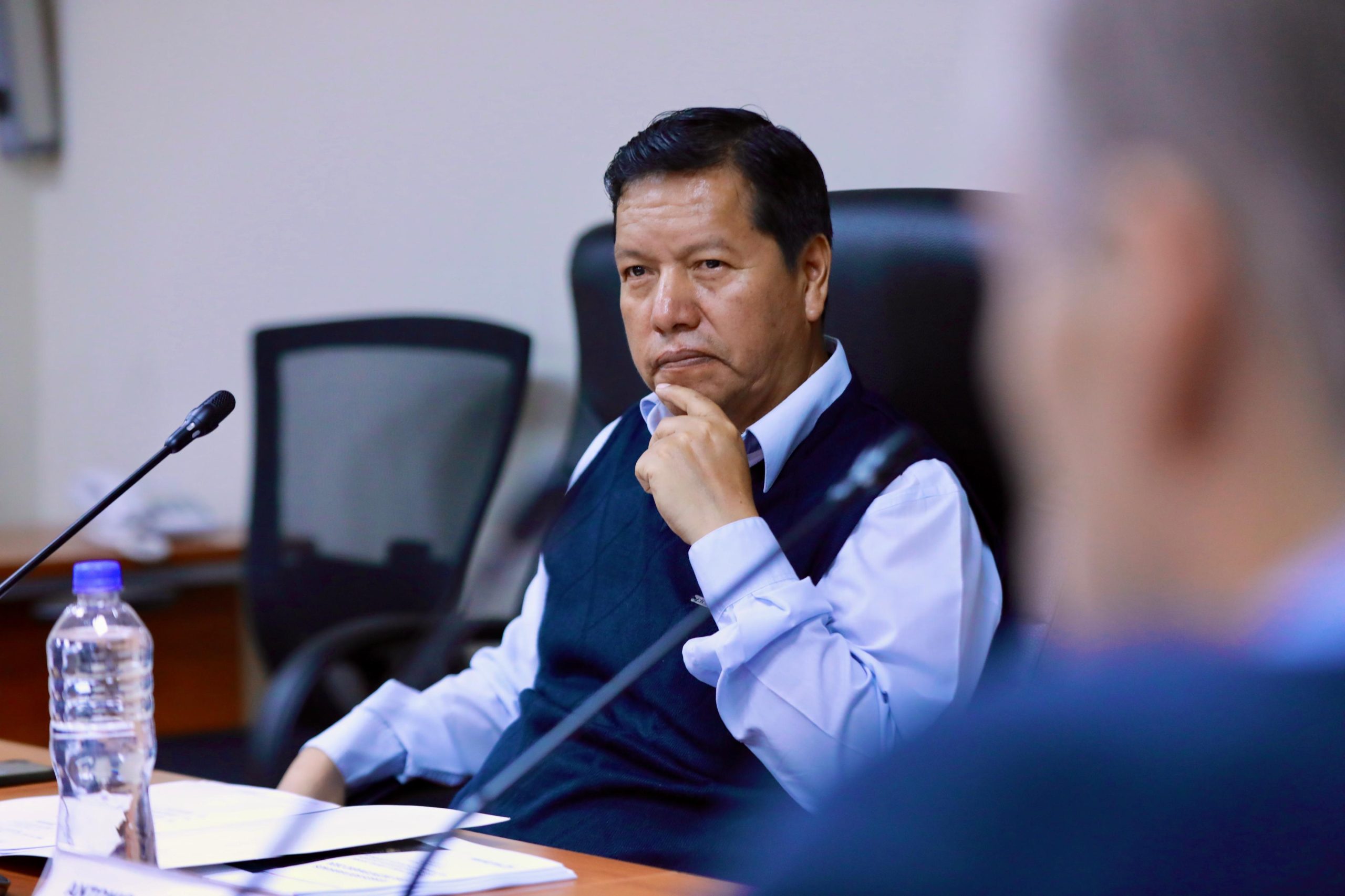 Insólito: Congresista Germán Tacuri anuncia evento sobre alienígenas en ...