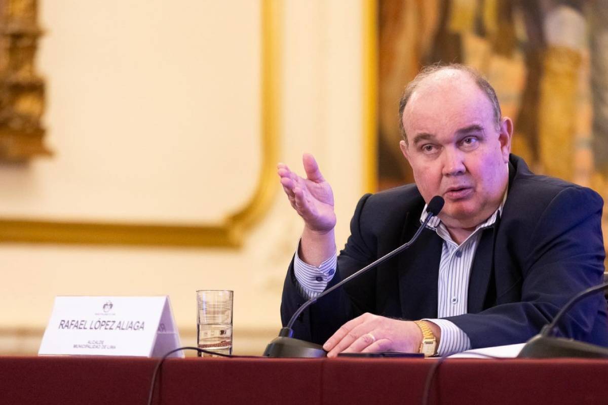 López Aliaga propone construir un centro comercial en el expenal San ...