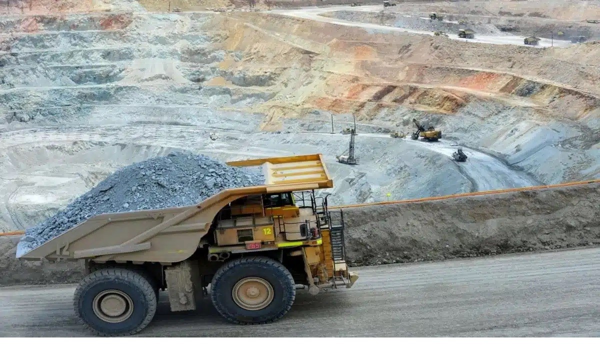 Onze projets miniers prévoient d’entamer la phase de construction entre ...