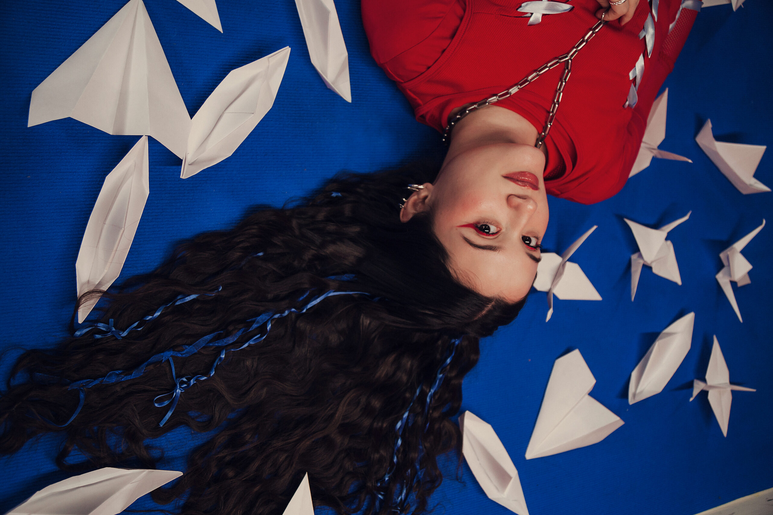 Joaquina lanza su primer álbum "Al Romper La Burbuja" - Caretas ...