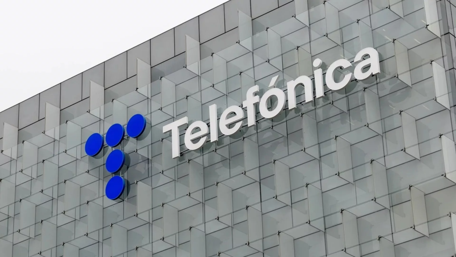 Telefónica del Perú solicitará su reestructuración financiera ante ...